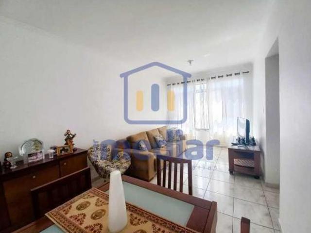 Excelente apartamento 2 dormitórios em rua tranquila no bairro Embaré, Santos/SP