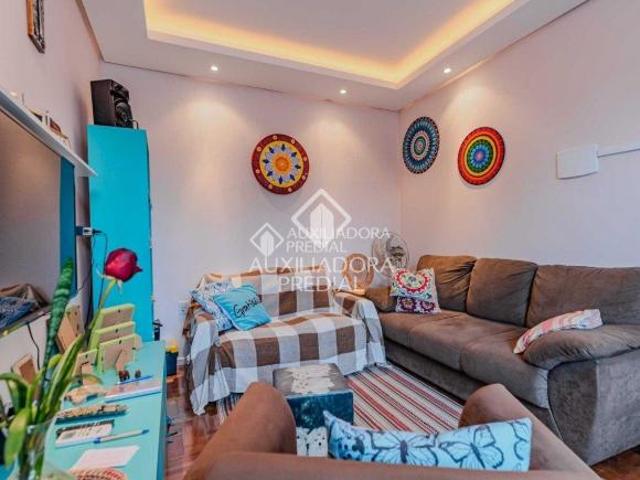 Excelente apartamento 2 quartos sendo 1 suíte no bairro Santana