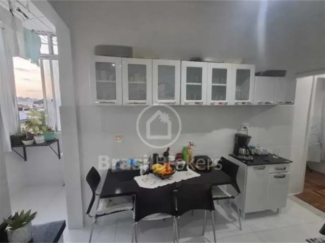 Excelente apartamento, 2 quartos, 2 banheiros, Rua Grão Para