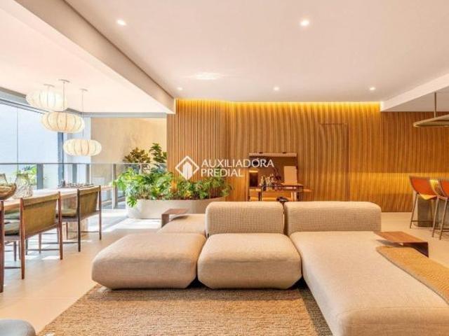 Excelente apartamento