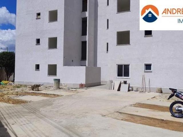 Excelente Apartamento com área privativa com 2 quartos em ótima localização no Bairro Arvoredo R$