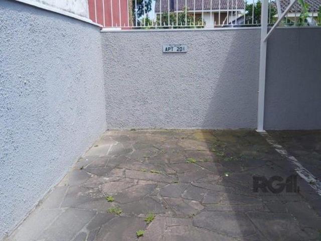Excelente apartamento com dois dormitorios no bairro cristal