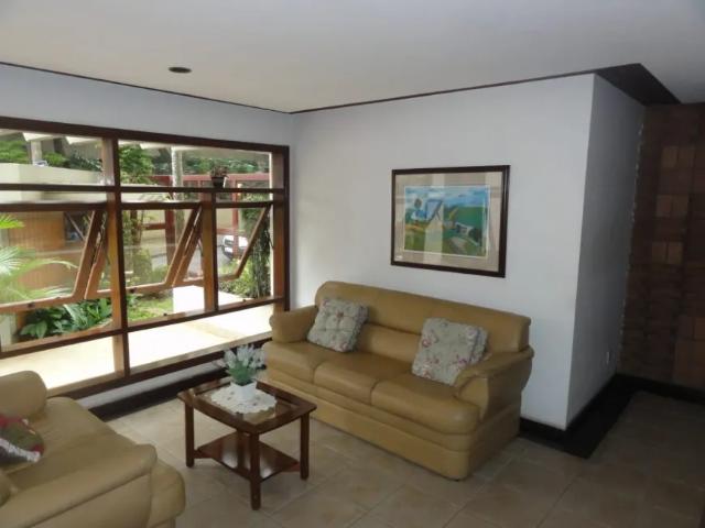 Excelente apartamento com garagem na região central