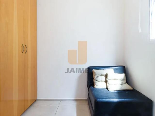 Excelente apartamento com varanda, rua arborizada, 210 m2 e 3vagas, próximo ao Shopping
