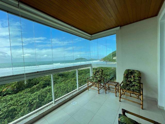 Excelente apartamento com vista para o mar em condomínio Home Club