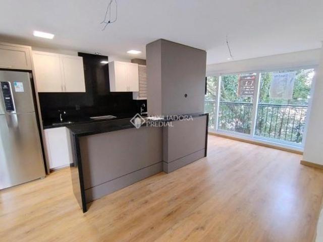 Excelente apartamento com 02 Dormitórios, 01 Suíte, Vaga de Garagem escriturada, Cozinha montada, pi