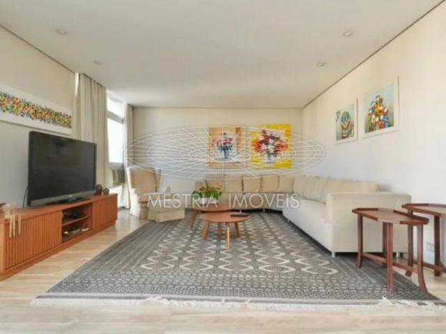 Excelente apartamento com 190 m², localização TOP!