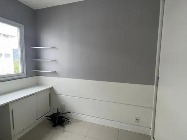 Excelente apartamento com 123m2, sala ampla em três ambientes e duas vagas de garagem!
