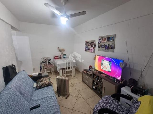 Excelente Apartamento com 1 dormitório, andar alto, living 2 ambientes, silencioso, arejado, ilumina
