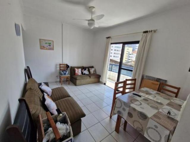 Excelente apartamento com 2 dormitórios, 1 banheiro, 1 vaga de garagem. O imóvel está localizado na