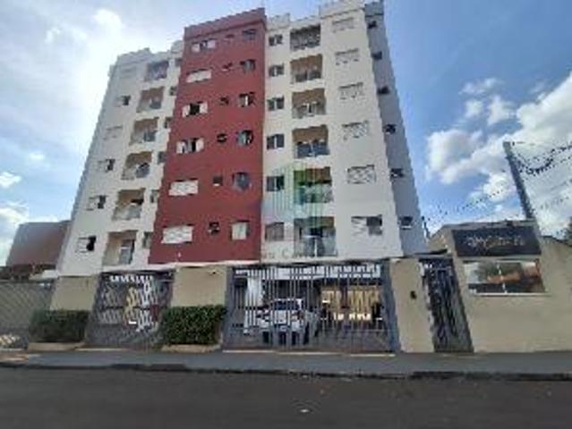 Excelente apartamento com 2 dormitórios, sendo 1 suíte no Res. Clarice São Carlos imóveis