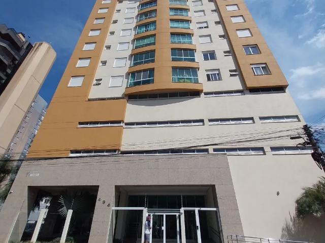 Excelente Apartamento com 2 dormitórios sendo um suíte para locação, em ótima localização no Cent