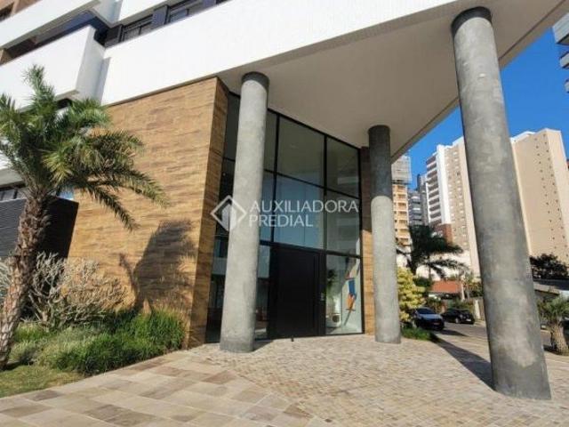 Excelente apartamento com 2 suítes em prédio com Rooftop com linda vista panorâmica em Torres