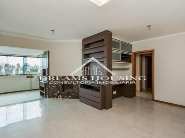 Excelente apartamento com 2 quartos e 2 vagas no Menino Deus
