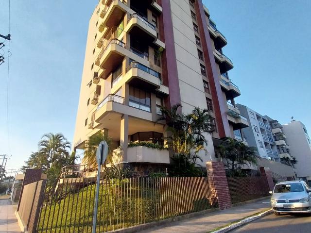 Excelente Apartamento com 3 dormitórios sendo um suíte para locação, em ótima localização no Centro