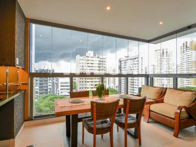 Excelente apartamento com 3 suítes e 3 vagas ao lado do Clube Curitibano!