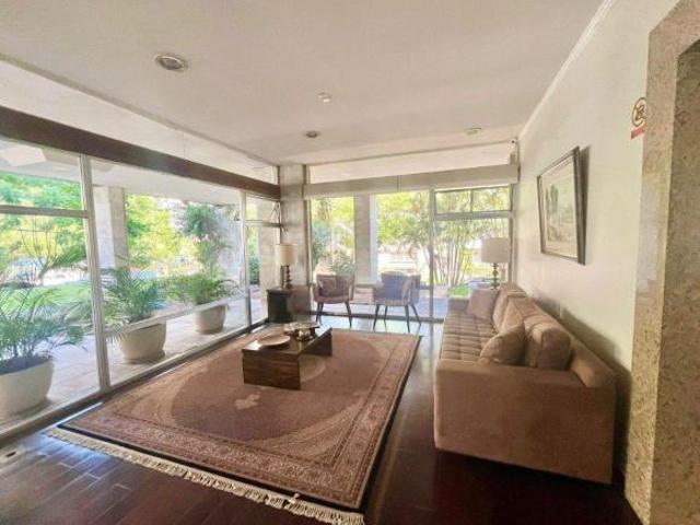 Excelente apartamento com 3 quartos no coração do bairro Petrópolis