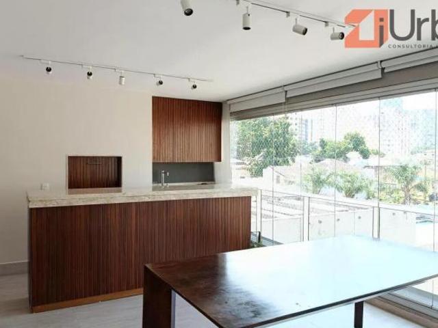 Excelente apartamento à venda com 121m², 3 suítes em Pinheiros próximo à Estação Fradique Coutinho