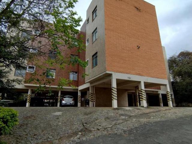 Excelente apartamento a venda de 70m² em condomínio fechado no Jardim Quisisana em Poços de Caldas M