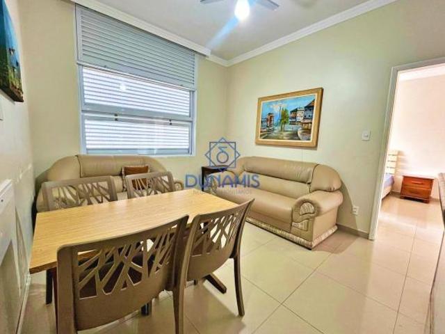 Excelente apartamento a venda na Praia das Pitangueiras Prédio frente mar