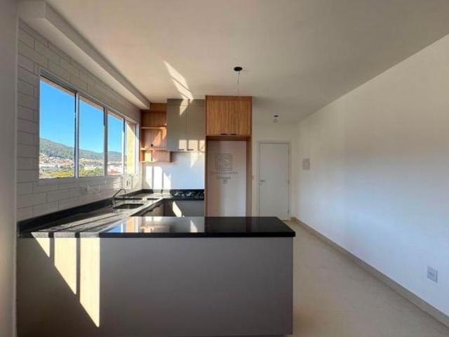 Excelente Apartamento à Venda na Região Central
