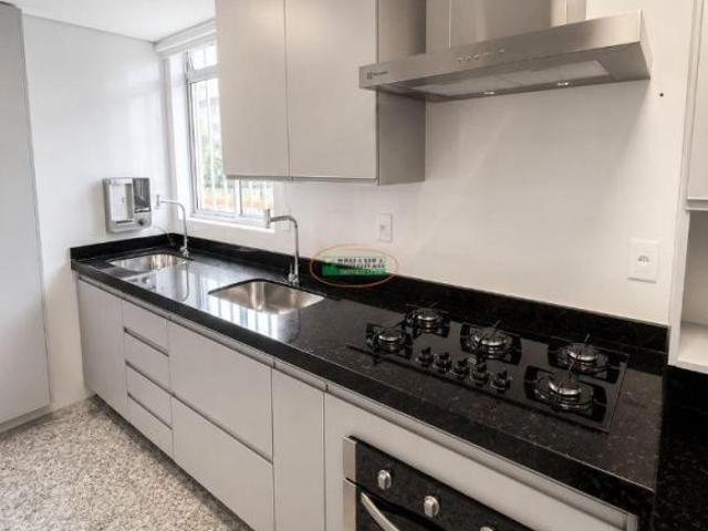 Excelente apartamento à venda no bairro Serra, Belo Horizonte!