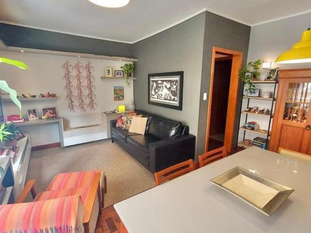 Excelente apartamento a venda semi mobiliado no bairro Rio Branco