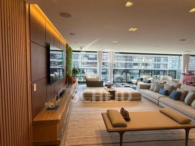 EXCELENTE APARTAMENTO ALTO PADRÃO
