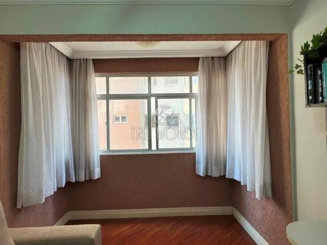 EXCELENTE APARTAMENTO BEM LOCALIZADO NO PORTÃO