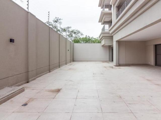 Agradável apartamento garden para venda em Tucuruvi com 3 quartos, sendo 3 suítes, 253m² corretors