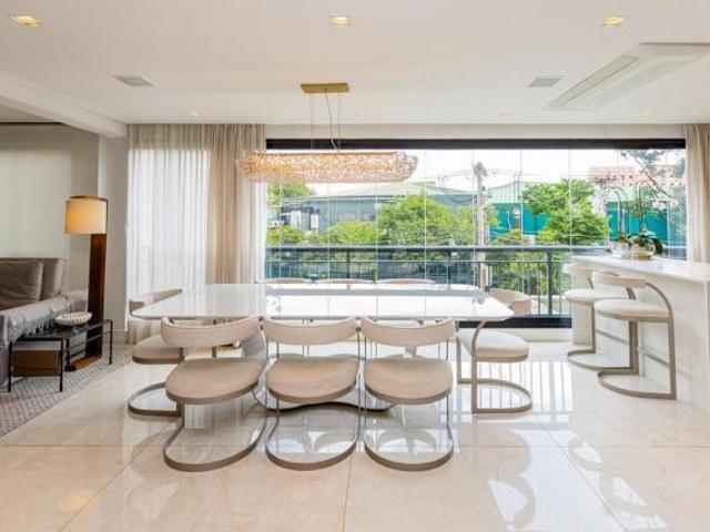 Atraente apartamento garden para venda em Vila Olímpia com 3 quartos, sendo 3 suítes, 220m²