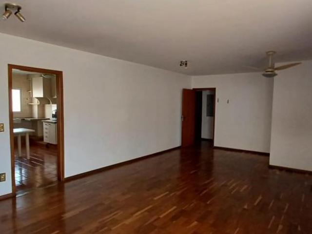 EXCELENTE APARTAMENTO GRANDE * ÓTIMA LOCALIZAÇÃO