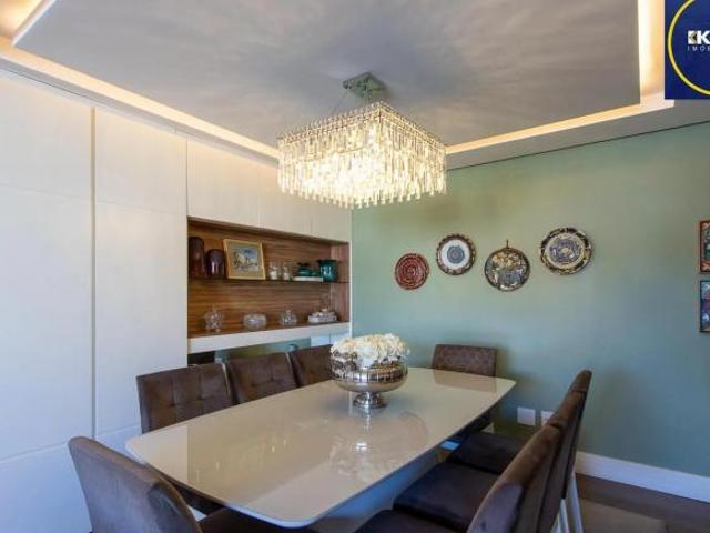 Excelente apartamento de 3 dormitórios, 1 suíte e 2 vagas no bairro Tristeza