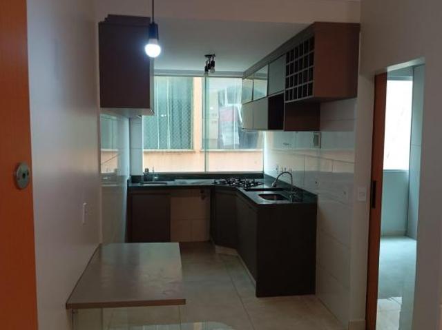 Excelente apartamento de 01 quarto no HYARA CENTER