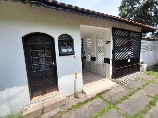 Excelente apartamento de 02 dormitórios, 01 vaga de garagem, o condomínio possui amplo espaço com pi