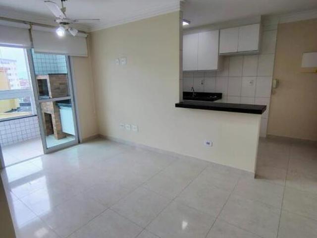 Excelente apartamento de 02 dormitórios, sendo 01 suíte, 02 vagas de garagem, com lazer completo. O