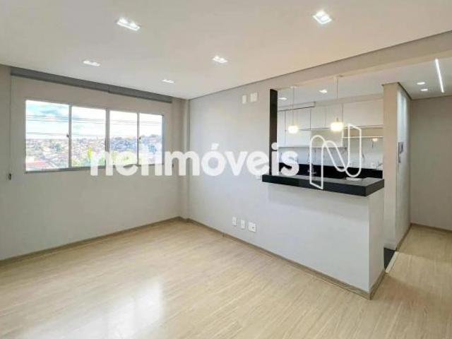 Excelente apartamento de 02 quartos, 01 com armário, no Palmares!