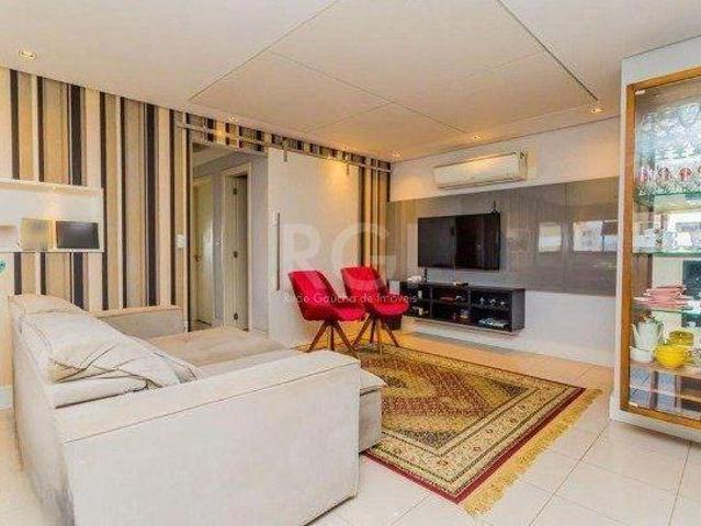 Excelente apartamento de 03 dormitórios com 4 vagas de garagem