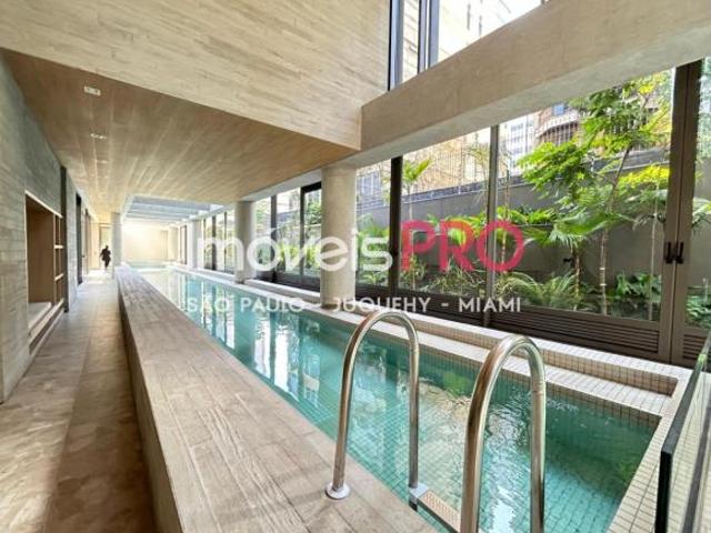 Excelente Apartamento de 03 suites no Itaim Bibi