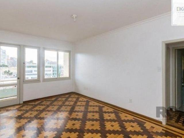 Excelente apartamento de 126m² com 3 dormitórios e sacada