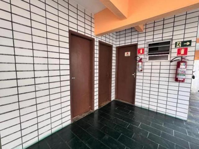 Excelente apartamento de 1 dormitório, 400 metros da praia na Guilhermina!