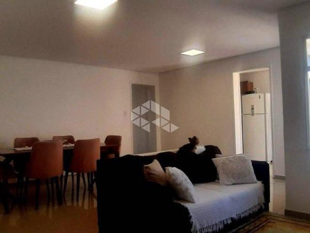 Excelente apartamento de 2 dormitórios com churrasqueira e garagem
