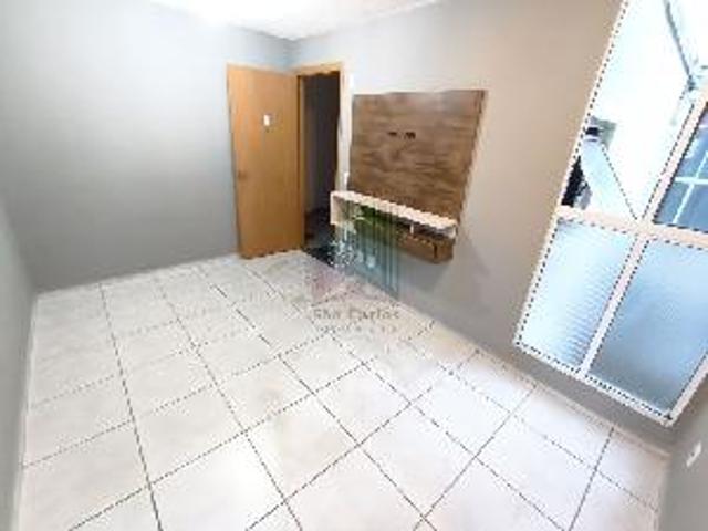 Excelente apartamento de 2 dormitórios, com móveis planejados na cozinha e dormitórios, sendo condomínio em ótima localização São Carlos imóveis