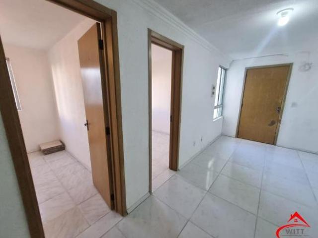 Excelente apartamento de 2 dormitórios, desocupado para venda no bairro Parteno