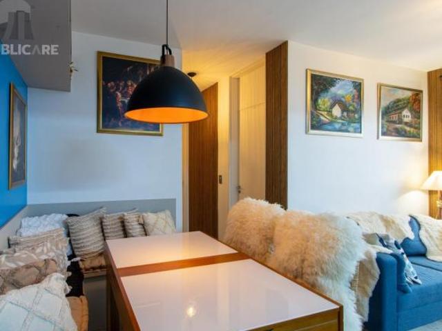 Excelente apartamento de 2 dormitórios na Tristeza Zona Sul