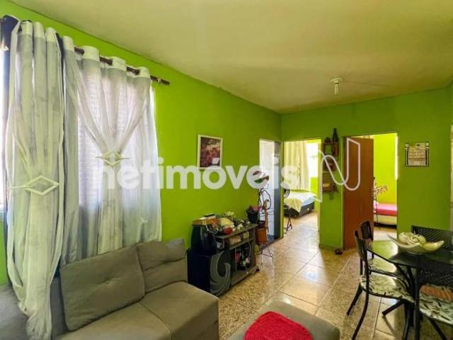 Excelente Apartamento de 2 Quartos à Venda no Belmonte