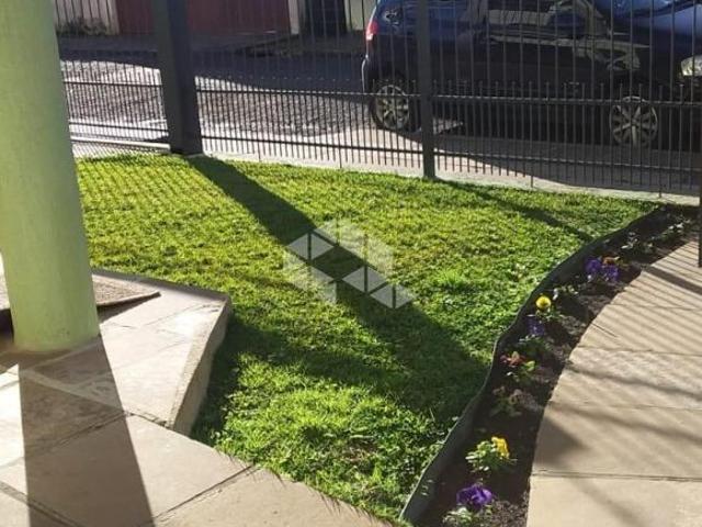 Excelente apartamento de 2 quartos, vaga de garagem e salão de festas no centro de Vacaria