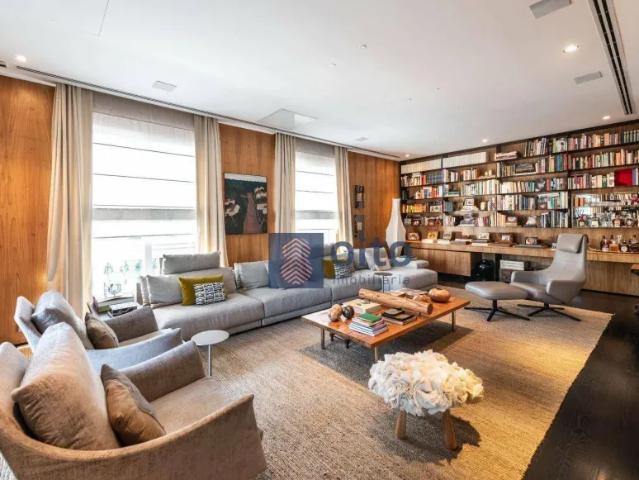 Excelente apartamento de 456m², 3 suítes e 6 vagas no melhor do Jardim Europa