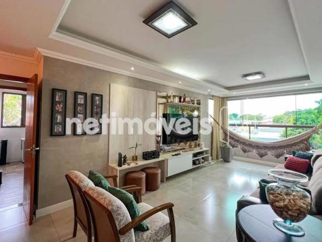 Excelente apartamento de 4 quartos no Itapoã, em prédio com elevador e lazer completo!