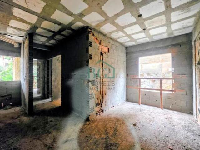 Excelente apartamento de 54m² em fase de acabamento á venda no Centro de Poços de Caldas MG